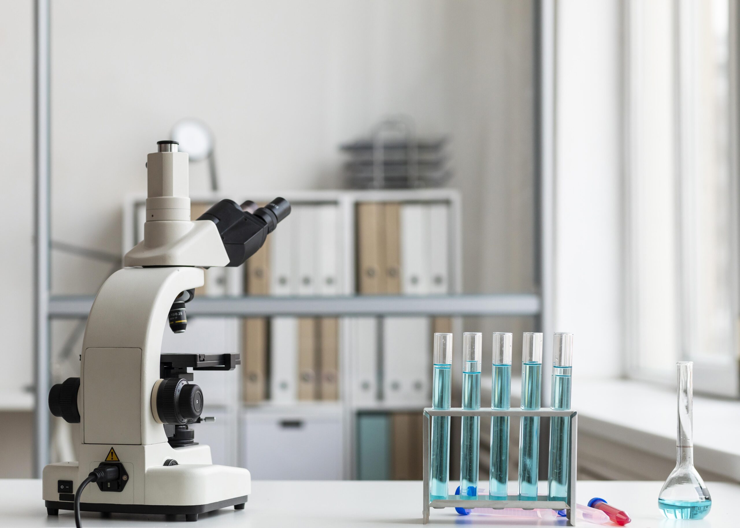 Best Microscope for School Lab | Guide & Top Picks | Supertek