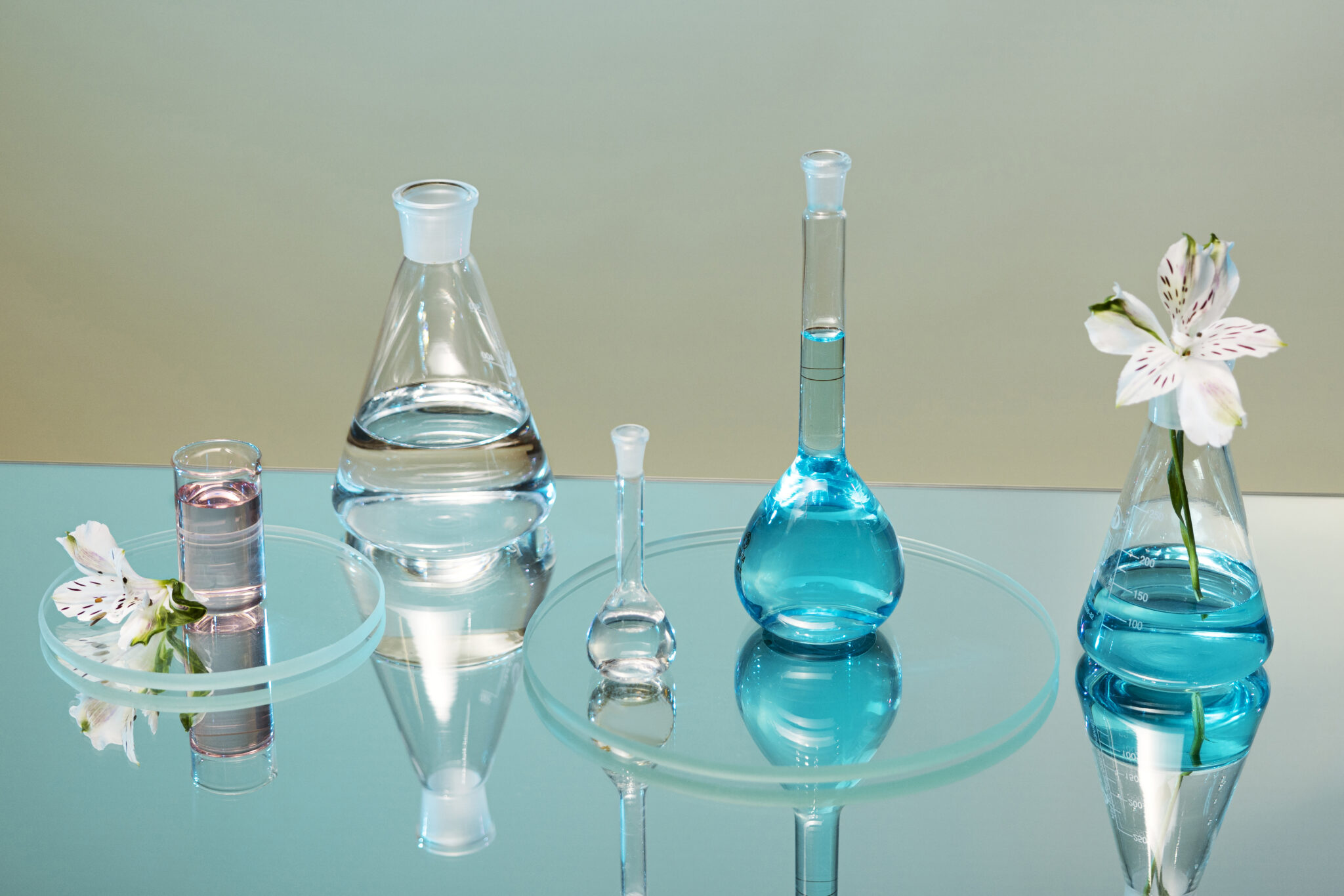 Essential Chemistry Lab Glassware for Accurate Results